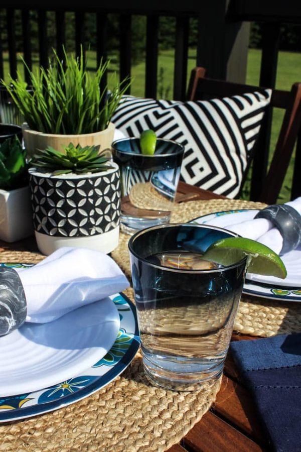 5 Incredible Tablescapes To Inspire Your Next Outdoor Summer Party ...