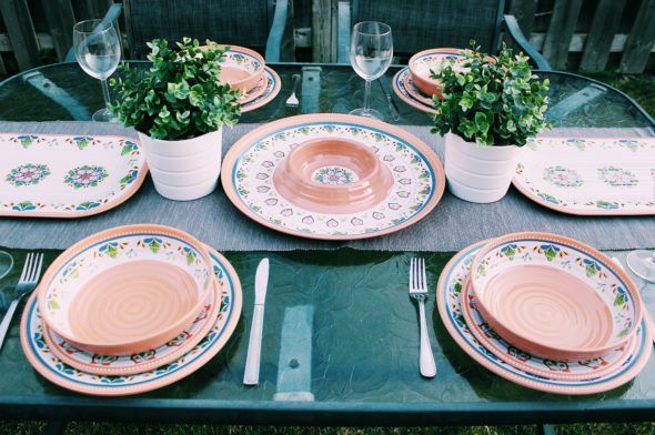 How To Set A Welcoming Table For Summer Dining – Kitchen Stuff Plus