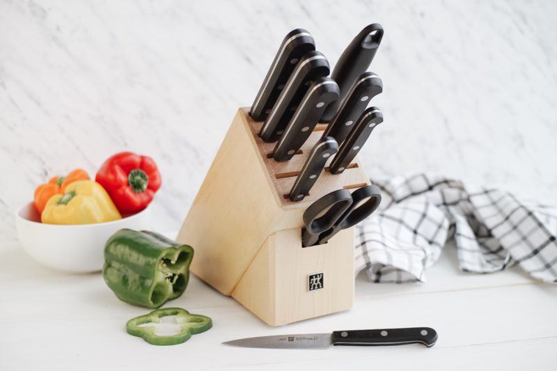 A Beginner's Guide To Buying a Quality Knife Set