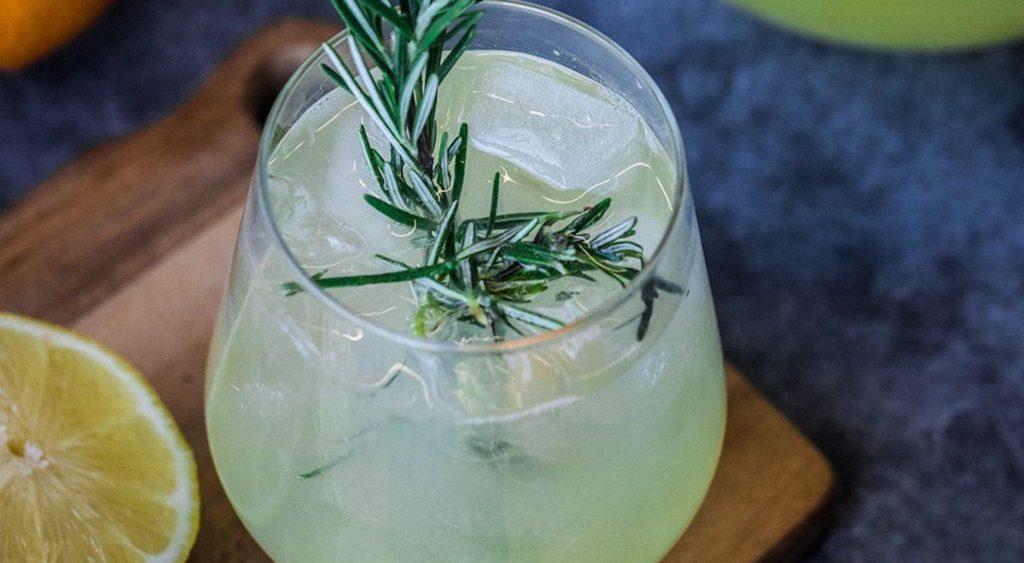 Cold Drink Recipes To Beat The Heat This Summer – Kitchen Stuff Plus