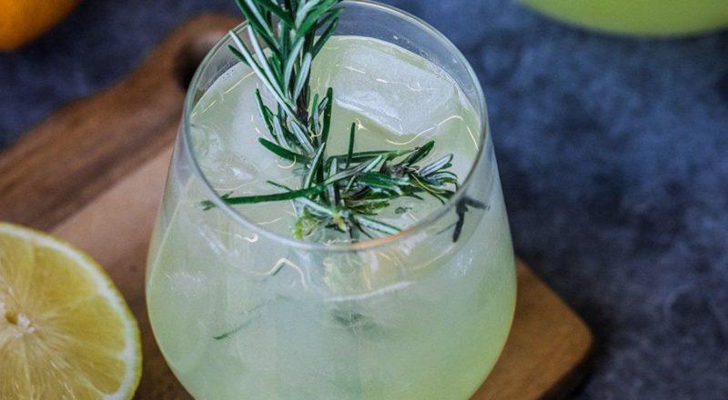 Cold Drink Recipes To Beat The Heat This Summer – Kitchen Stuff Plus